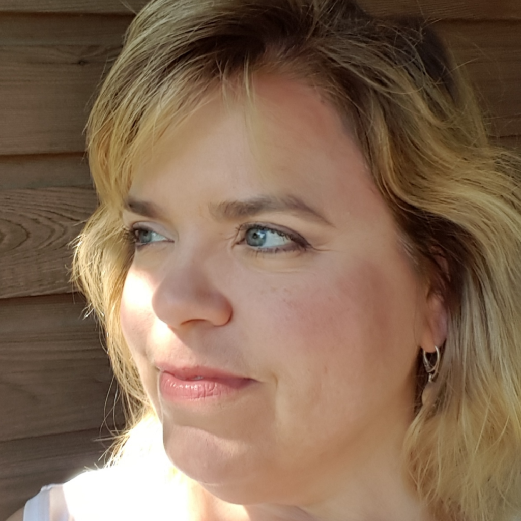 Lisa Jeanette | Our Community Cup Coffeehouse